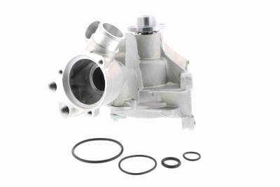 China Mercedes Benz 1042003201 Engine Parts Water Pump for sale