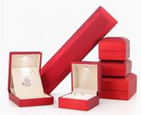 China Customized Luxury Led Jewelry Box Personalized Logo 60*65*50mm Size Sample Time 7days for sale