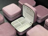 China Pink Velvet Travel jewelry box organizer jewelry box women gift velvet jewelry box for sale