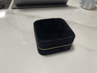 China Green Travel jewelry box organizer jewelry box women gift velvet jewelry box for sale