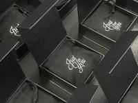 China Customized Paper Black Magnet Jewelry Box and Pouches for sale