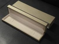 China Customized Logo Luxury High End Bracelet Box or Long Chain Box with Excellent Service for sale