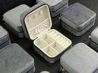 China Gray Velvet Travel jewelry box organizer jewelry box women gift velvet jewelry box for sale