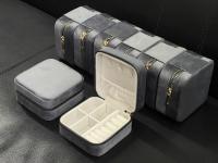 China Gray Velvet Travel jewelry box organizer jewelry box women gift velvet jewelry box for sale