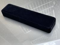 China Black Velvet Bracelet Box for velvet jewelry packaging box for sale