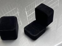 China Black Velvet Ring box for velvet jewelry packaging box for sale