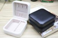 China Luxury travel jewelry box Customized your logo and color for sale