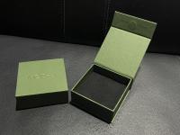 China Paper Magnet Necklace Box Dark Green Paper Jewelry Box with Magnet Customized for sale