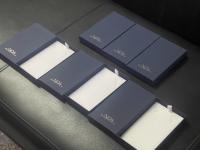 China Blue Paper Necklace Box and Pads Customized for Jewelry Boxes Material Cardboard/Paper for sale