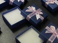 China Customized fashion bowknot Paper Necklace box small style for sale