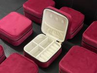 China Blush Velvet Travel jewelry box organizer jewelry box women gift velvet jewelry box for sale