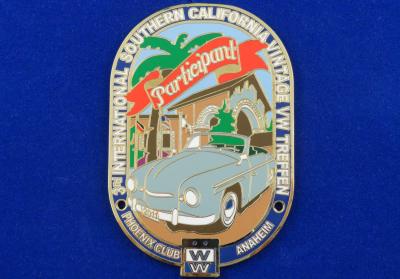 China Synthetic Enamel Zinc Alloy Car Badge with Gold, Brass, Copper, Silver Plated / Laser Engraved Back for sale