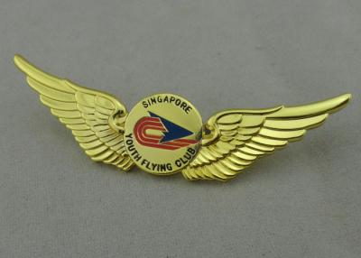 China Soft Enamel Youth Flying Club Souvenir Badges With Gold Plating for sale