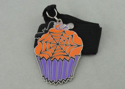 China Custom Die Casting Personalized Medals Zinc Alloy with Nickel Plating for Ice Cake for sale