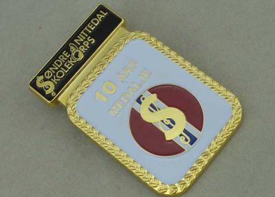 China Zinc Alloy Gold 3D Medal Soft Enamel Badges Die Casting With Brooch Pin for sale