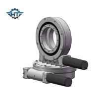 China Precision Slew Drive With 0.15° Tracking Accuracy And Self Locking Gear for sale