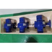 China 84*84 Tube Enclosed Slewing Drive PV Worm Gear Slewing Drive for sale