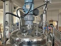 China 300L Vacuum Emulsifier Mixer Customized Mixing And Heating Tank With Flowmeter for sale