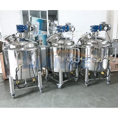 China Sealed Type 500L Stainless Steel Mixing Tanks , Movable Cosmetic Mixing Equipment for sale