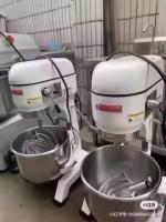 China 74KG Stainless Steel Commercial Egg Cream Beater Planetary Mixer Low Noise For Bakeries for sale