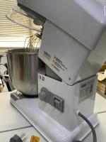 China 0 - 320rpm Small Planetary Mixer 150rpm Dough  Planetary Dough Mixer for sale
