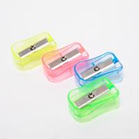 China Kids Manual 30.8mm Long Tip Pencil Sharpener Green for sale