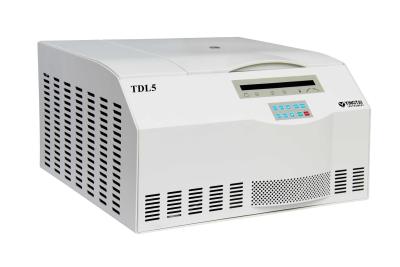 China Desktop TDL5 Low Speed Refrigerated Centrifuge 5000rpm 4x250ml for Pharmaceutical Lab for sale