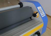 China 64 Inches Poster Laminator Machine Customized Cold Photo Lamination Machine User Friendly for sale