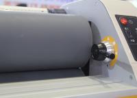 China Industrial Large Format Cold Laminator 64 Inches Signage Laminator 600W for sale