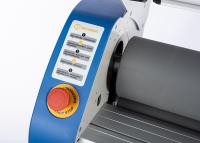 China 64 Inches Cold Roll Laminator Adjustable Speed Bubble Free Laminator for sale