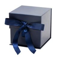 China Eco Friendly Cardboard Packing Boxes Foldable Magnetic Closure Gift Box With Ribbon for sale
