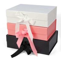 China Fold Cosmetic Packaging Box Skincare  Boxes Magnetic Luxury Gift Box Packaging for sale