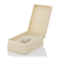 China CMYK / PANTONE Cosmetic Packaging Box Recyclable Magnetic Closure Gift Box for sale