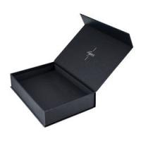 China ODM PMS Clothes Packaging Box Apparel Paper Cardboard Box Foil Stamping for sale