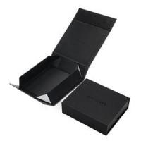 China Corrugated Clothes Packaging Box Recycled Folding Magnetic Gift Box ISO9001 for sale