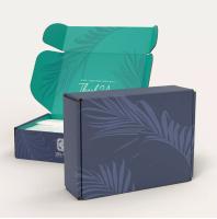 China Folding Clothes Packaging Box Varnishing Paperboard Packaging Paper Boxes for sale