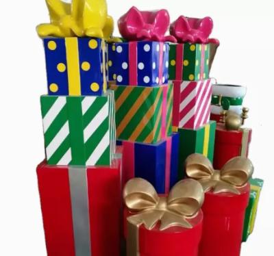 China UV Proof Christmas Cardboard Gift Boxes Water Proof Height 100/165cm for sale