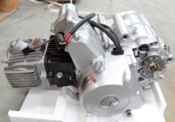 China 110CC 4-Stroke Air-Cooled Dual Clutch Diesel Motorcycle Engine for Efficient Power for sale