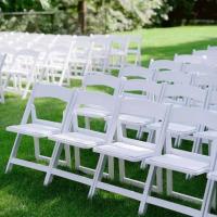 China Outdoor Home Bar Elegant Wimbledon White Dining Banquet Plastic Resin Folding Chairs for sale