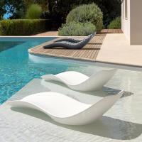 China Outdoor Furniture Sun Loungers Modern Teak Wood Chaise for Sunbathing by the Poolside for sale