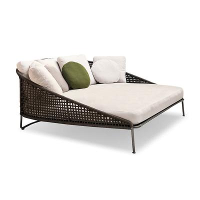 China Modern Style Hotel Patio Aluminum and Rope Outdoor Lounge Day Bed for Leisure for sale
