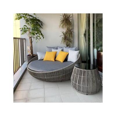 China Customized Color Pool Garden Lounge Round Coffee Bed Outdoor Furniture Rattan Metal Best for sale