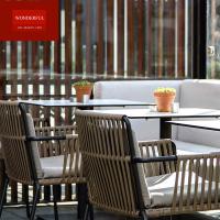 China Modern Design Style Bar Furniture Aluminum Outdoor Bar Table for sale