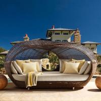 China Outdoor Garden Sunbed Wicker Daybed with 10cm Thick Cushion and Aluminum Frame for sale