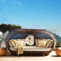 China Outdoor Garden Sunbed Wicker Daybed with 10cm Thick Cushion and Aluminum Frame for sale