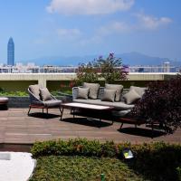 China Outdoor Rattan Sofa Set for Comfortable and Fashionable Garden Seating for sale