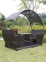 China Outdoor Furniture Rattan Day Bed Wicker Sun Bed Sofa Bed with Modern and Sleek Design for sale