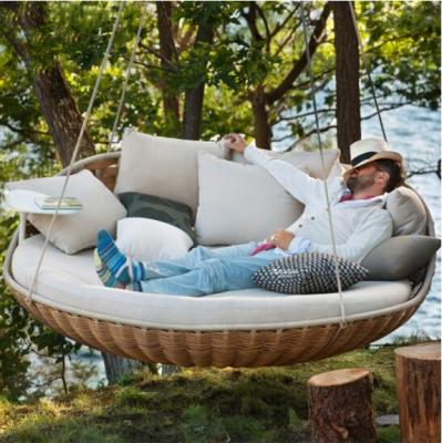 China Powder Coated Aluminum Double Lounge Daybed with Canopy Customized and Chic for sale