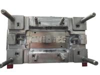 China Medical ABS PP PA PE Plastic Molding P20 S50C Two Cavity Mould With Subgate for sale