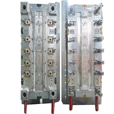 China PP ABS POM Automotive Plastic Injection Mold 1000000-2000000 Shots for sale